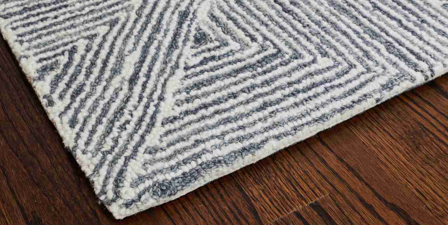 Layering Rugs: 5 Tips for Your Bedroom Rugs | Saatva