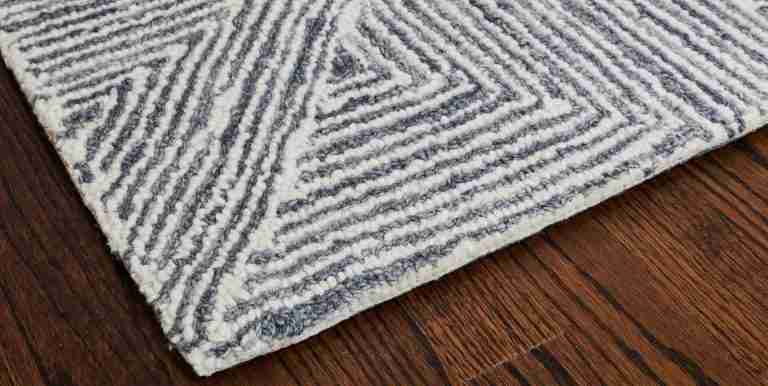 Layering Rugs: 5 Tips for Your Bedroom Rugs | Saatva