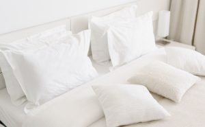 Pillow Menu at Hotels: What to Know | Saatva