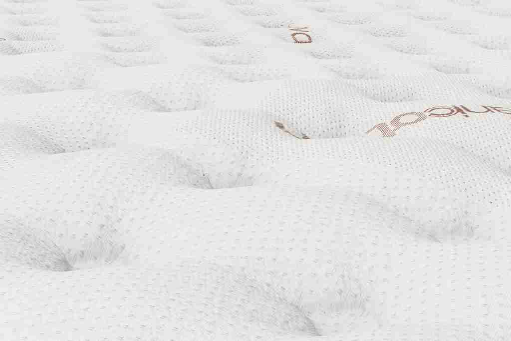 Saatva Unveils the New Memory Foam Hybrid Mattress - Saatva Press Room