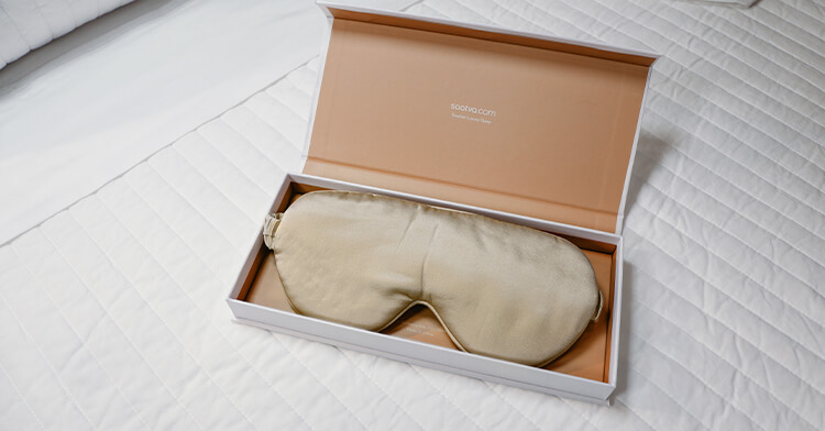 Weighted Silk Eye Mask | Saatva